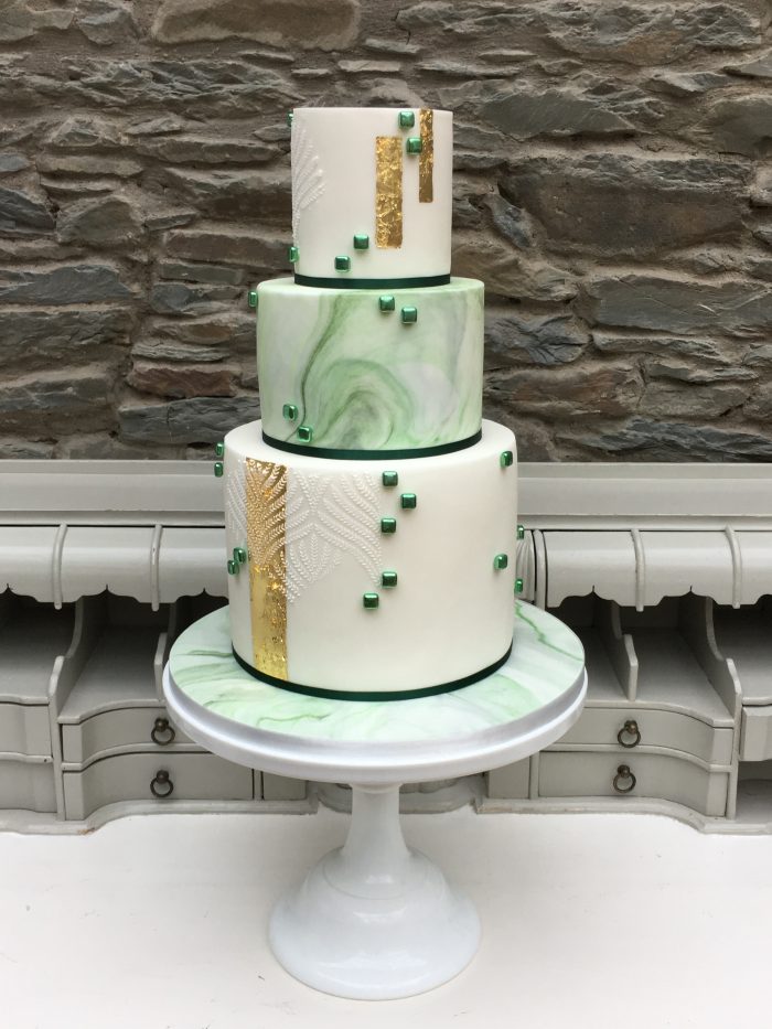 Sugarpaste Iced Cakes - Heavenly Cakes